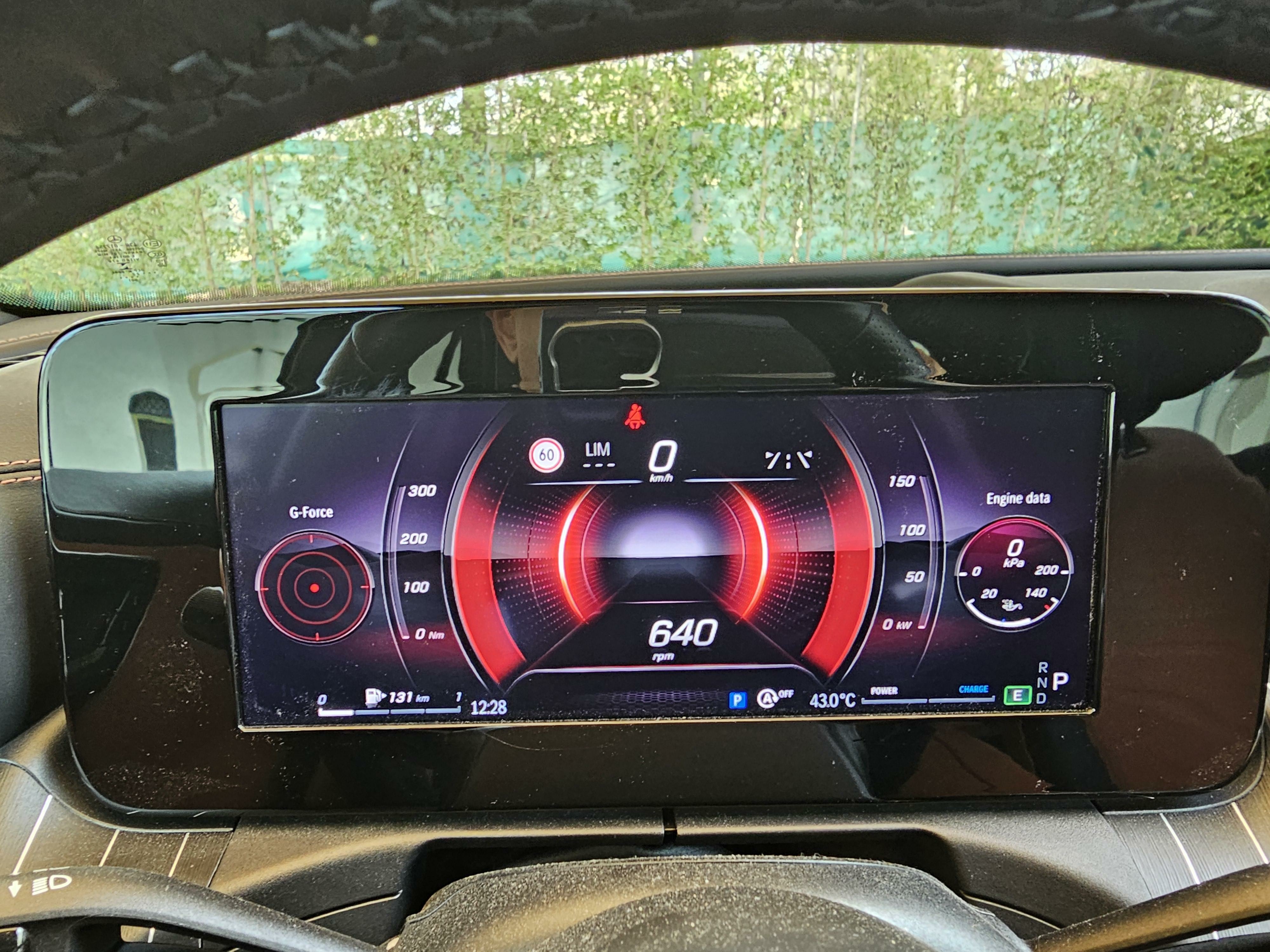 Buy Mercedes C200: AED 185,000 - 12,000KM, 2023 | CarSwitch